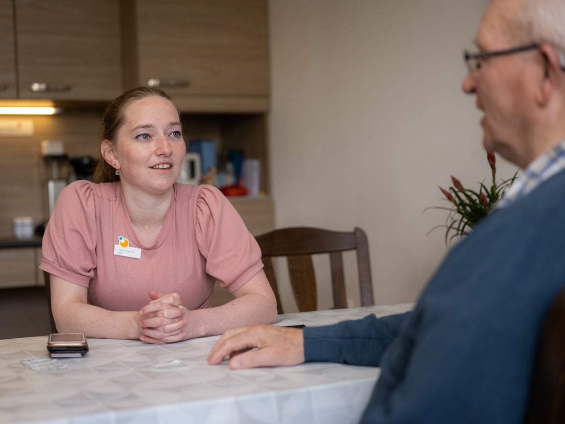 Steeds een nieuwe uitdaging voor basisarts Lisa - Proteion | Elke dag ...