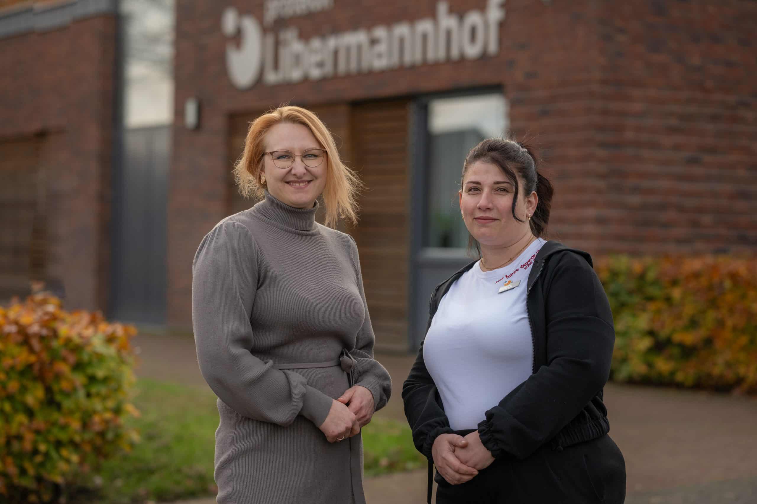 Hoe Abir via Intos haar plek vond bij Proteion - Proteion | Elke dag ...